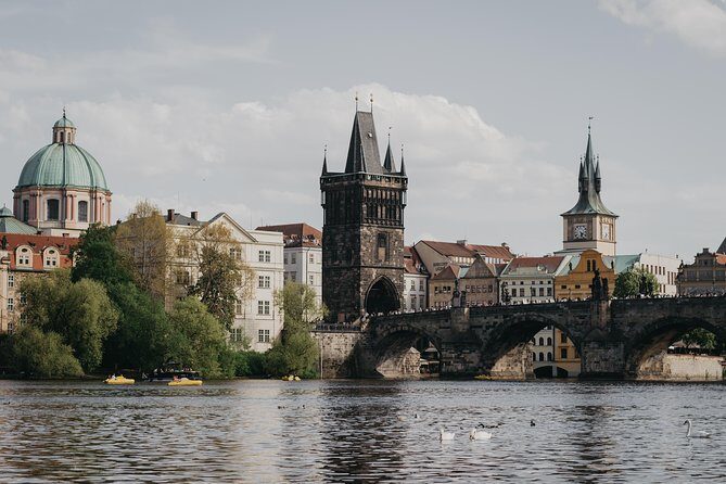 Historic Prague: Exclusive Private Tour with a Local Expert - What to Expect from the Experience