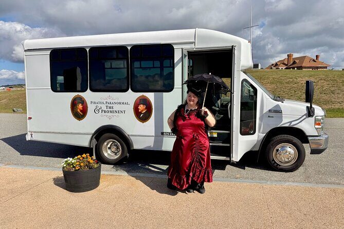 Historic Scenic Tour Through Newport - Key Points