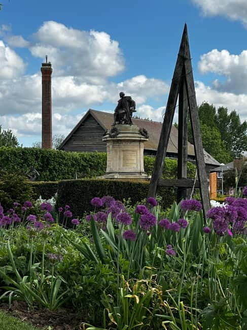 Historic Walk Around Stratford Upon Avon - Tustins Tours - Starting Point and Overall Setup