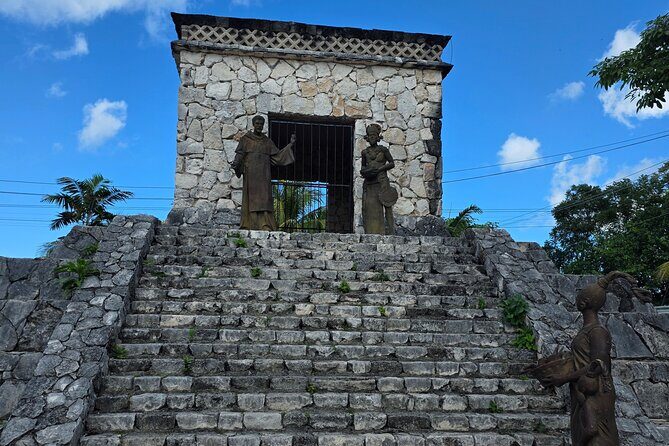 Historical Island Walking Tour WWII Aircraft to Mayan Pyramid - Practical Details and What to Expect