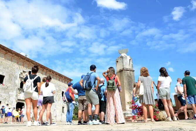 Historical Tour of Santo Domingo and 3 eyes Caves with Lunch - In-Depth Look at the Tour Experience