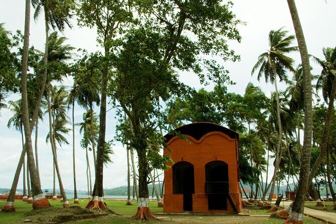 History Buffs Trails to Ross Island (3 Hours Guided Walking Tour) - Who Will Appreciate This Tour?