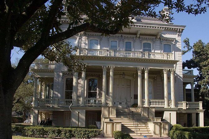 History of New Orleans Private Driving & Walking Tour - Who Should Book This Private Tour?