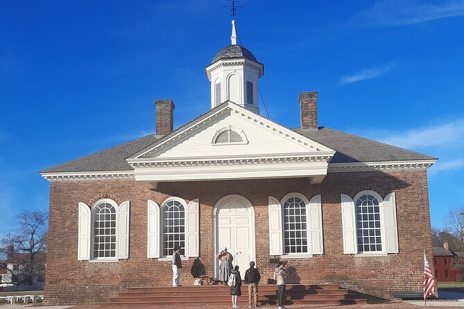 History of Slavery Tour in Williamsburg - Group Size, Duration, and Accessibility