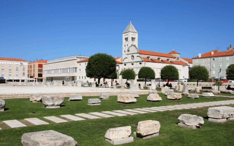 History Walking Tour in Old Center Zadar with Licenced Guide - Practical Tips for a Smooth Experience