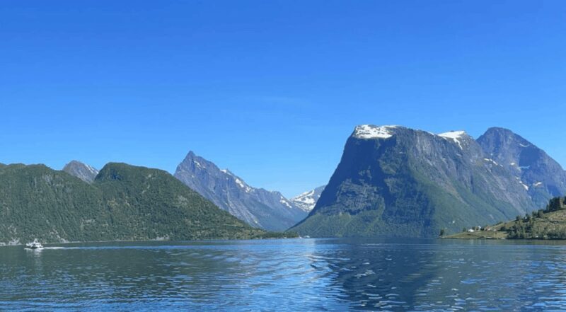 Hjørundfjord Fjord Cruise Afternoon Rountrip from Ålesund - FAQ
