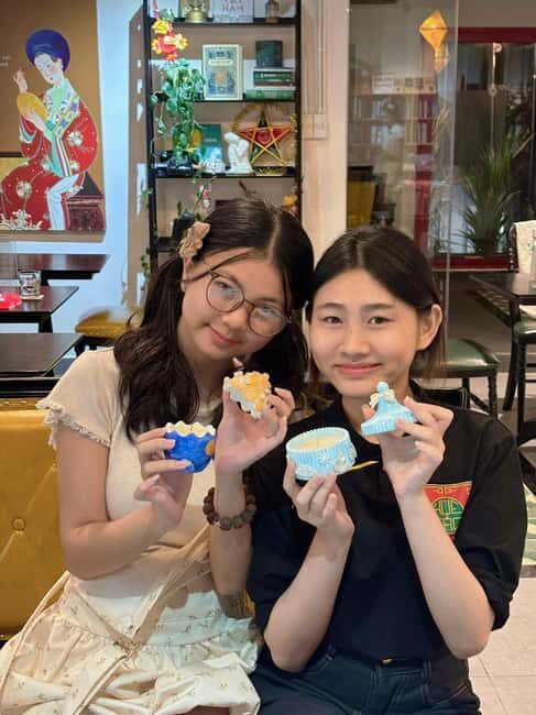 Ho Chi Minh City: Coffee & Paper Flower Workshop Tour - The Art of Hue Paper Flowers