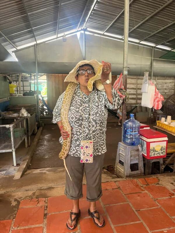 Ho Chi Minh City: Cu Chi Tunnels & Mekong Delta Day Trip - Exploring Vietnam’s Hidden Corners: Cu Chi Tunnels & Mekong Delta Day Trip