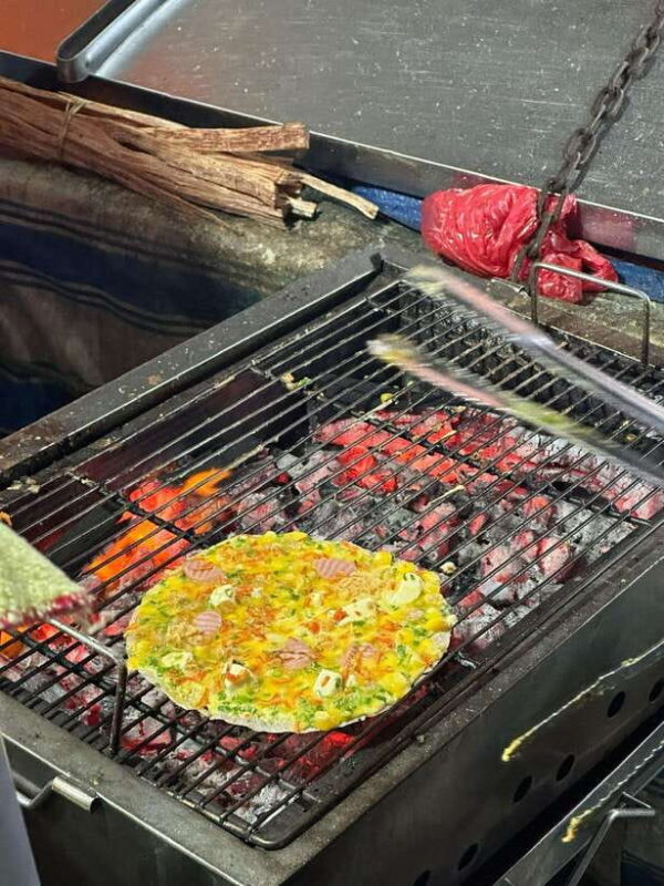 Ho Chi Minh City: Food Tastings & Hidden Alleys w/ Locals - A Closer Look at the Experience