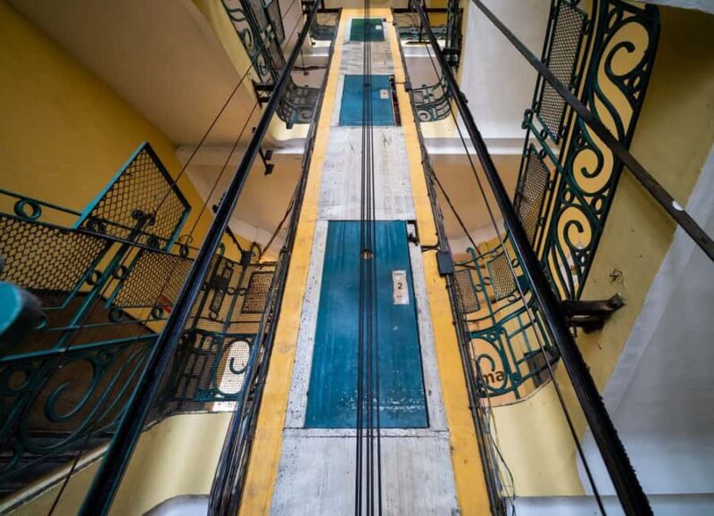 Ho Chi Minh City: Iconic Apartments Walking Tour - Key Points