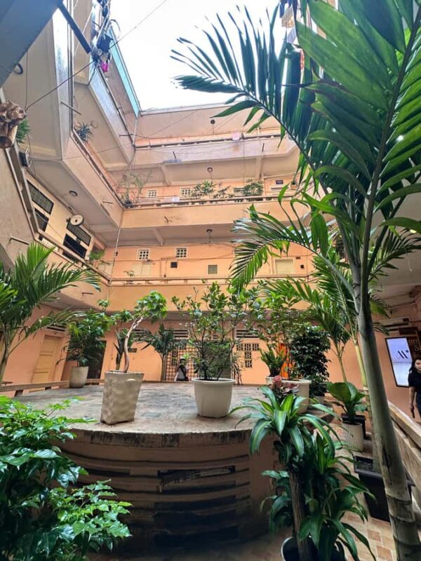 Ho Chi Minh City: Iconic Apartments Walking Tour - Practical Tips for Visitors