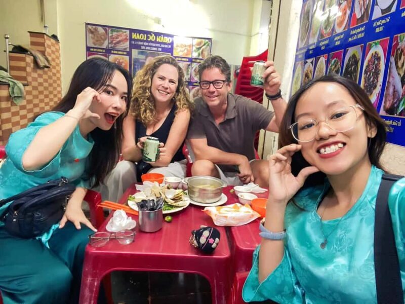 Ho Chi Minh City: Michelin Food Tour by Motorbike & Guide - Detailed Review of the Michelin Food Scooter Tour