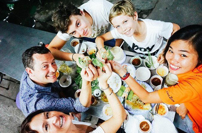 Ho Chi Minh City: Private Street Food Night Walking Tour - Who Should Book This Tour?