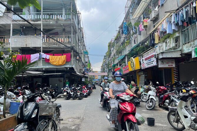 Ho Chi Minh City Sightseeing, midnight, Shopping tours by scooter - The Practicalities