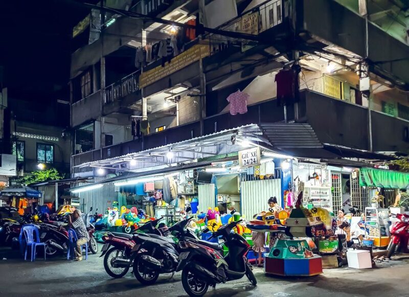Ho Chi Minh City: Street Food and Sightseeing by Motorbike - Key Points