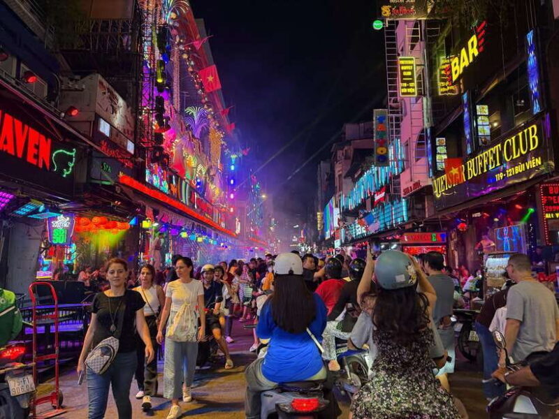 Ho Chi Minh City Street Food Tour With Acoustics Live Music - Practical Tips for Your Tour