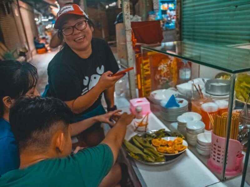 Ho Chi Minh City: Street Foodie Night Cycling Tour - A Deep Dive into the Experience