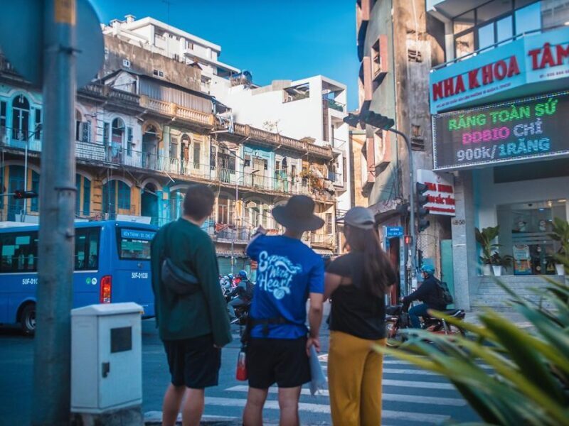 Ho Chi Minh City: Trails of Quach Dam - Cycling Tour - Exploring Binh Tay Market