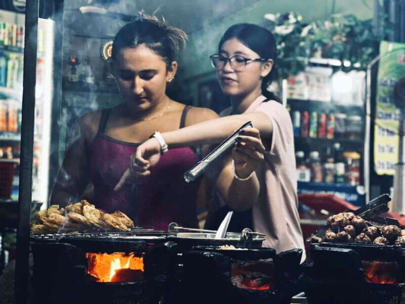 Ho Chi Minh City: Walking Food Tour with 13 Tastings - A Deep Dive into the Saigonese Street Food Scene