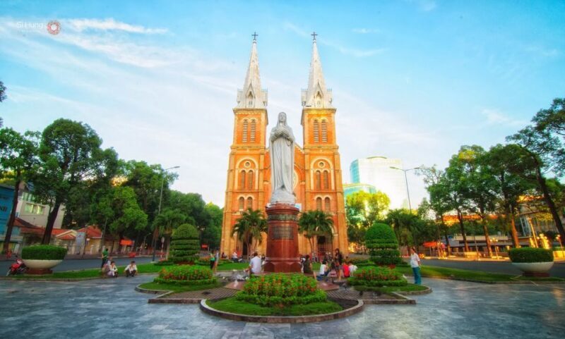 Ho Chi Minh: Historical City Scooter Tour - Recommended for: