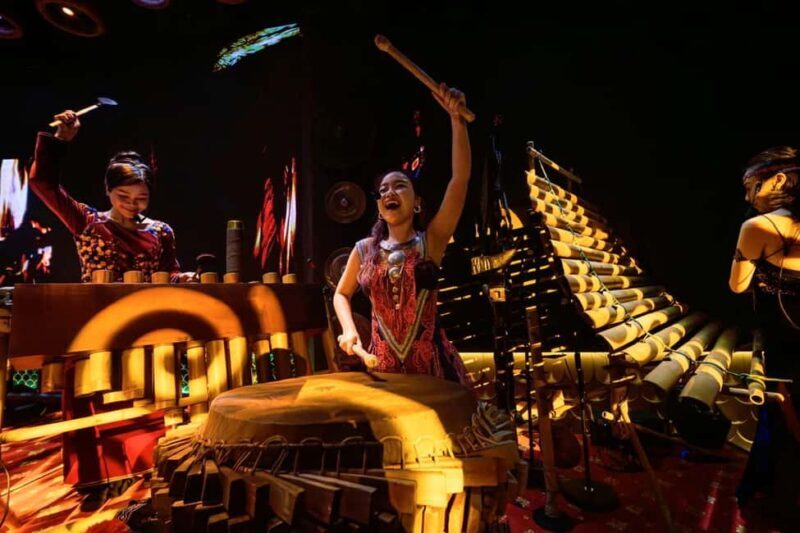 Ho Chi Minh: Music, Imagery, and Cuisine Chao Show Ticket - What is the Chào Show?