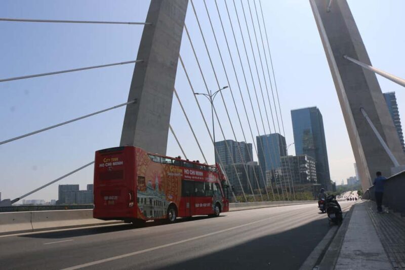 Ho Chi Minh: Open-Top Bus Tour, Chào Show & Dinner - FAQs