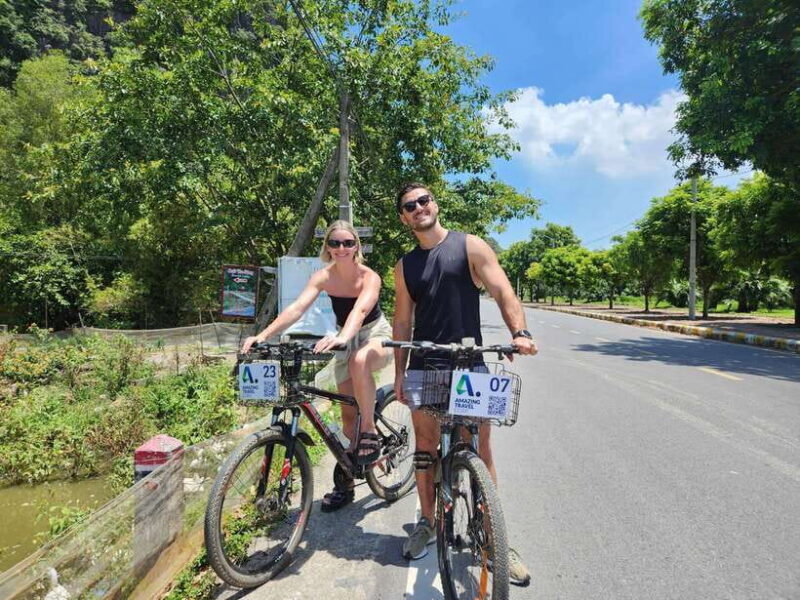 Hoa L and Tam Cc with Bike Ride and Family Visit - Who Is This Tour Best Suited For?