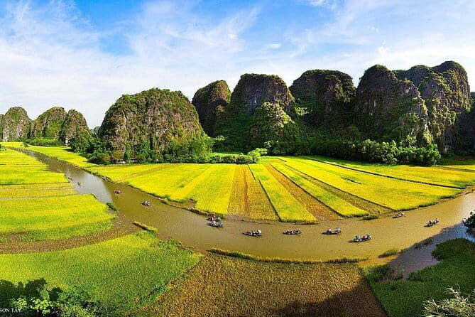 Hoa Lu - Mua Cave - Local Market -Tam Coc - Bich Dong 2days small group tour - Who Should Consider This Tour?