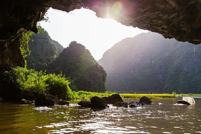 Hoa Lu - Mua Cave - Tam Coc/Trang An - DELUXE Small Group Tour - The Sum Up: Who Is This Tour For?
