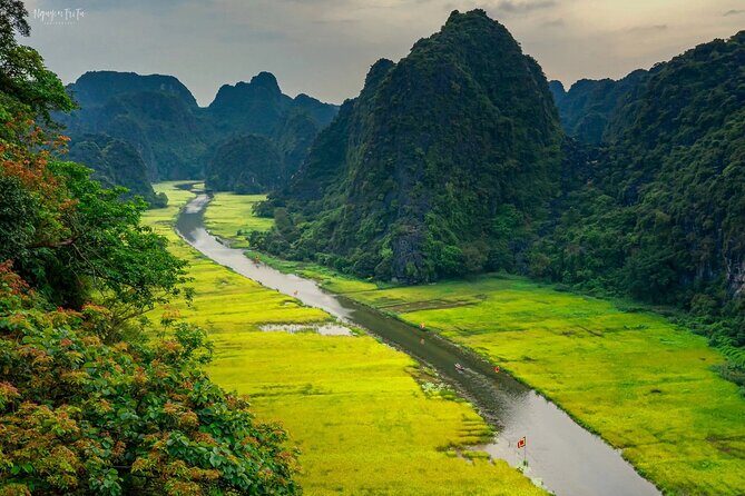 Hoa Lu, Tam Coc, Mua Cave Via Bike & Boat - Top Rated Tours 1 Day - Value and Food