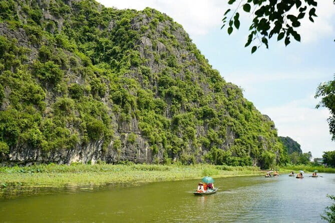 Hoa Lu - trang an - mua cave 1 day buffet luch - An In-Depth Look at the Tour Experience