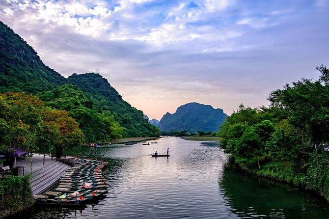 Hoa Lu - Trang An - Mua Cave Day Tour: Boat, Bike, Buffet Lunch - An Authentic Day Out in Ninh Binh