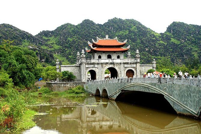 Hoa Lu - Trang An - Mua Cave - LIMOSINE TRANFSER - Introduction: What to Expect from This Full-Day Tour