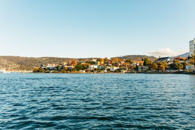 Hobart: 2.5-hour Iron Pot Lighthouse Cruise - FAQ