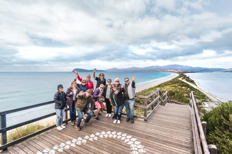 Hobart: Bruny Island Tour with Hotel Lunch & Lighthouse Tour - Key Points