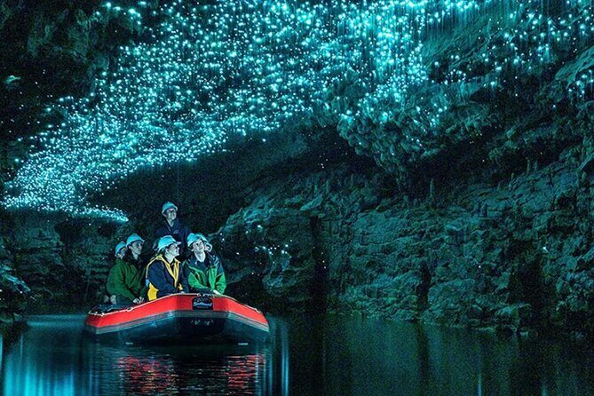 Hobbiton and Waitomo Caves Arrive in Comfort and Style - Authenticity and Past Traveler Experiences