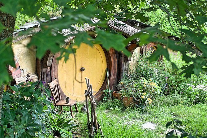 Hobbiton Lord Of Rings Movie Set tour Private Driver - An Authentic, Private Journey to Hobbiton from Auckland