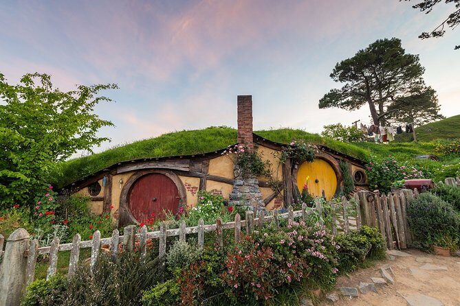 Hobbiton Movie Set Experience: Private Tour From Auckland - Return Journey and Drop-off