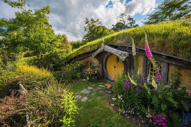 Hobbiton Movie Set Small Group Fully Guided Day Tour from Auckland - Considerations