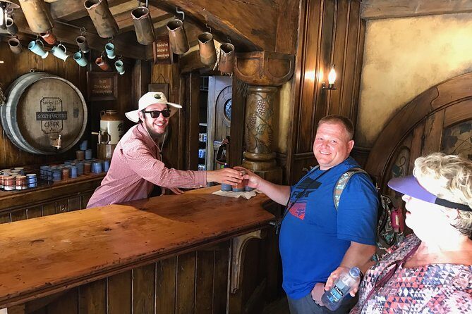 Hobbiton movie set tour and a lot more beautiful NZ sights - Key Points