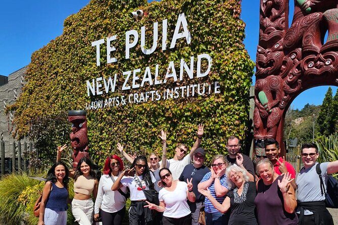 Hobbiton & Rotorua Small Group Day Tour inc Te Puia from Auckland - Frequently Asked Questions