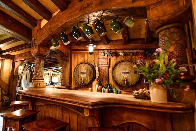 Hobbiton & Rotorua Small Group Tour including Te Puia from Auckland - Highlights from Real Travelers