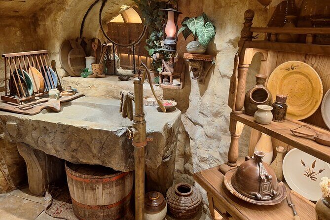 Hobbiton Small group Luxury Tour including McLarens Falls Park - An In-Depth Look at the Tour Experience