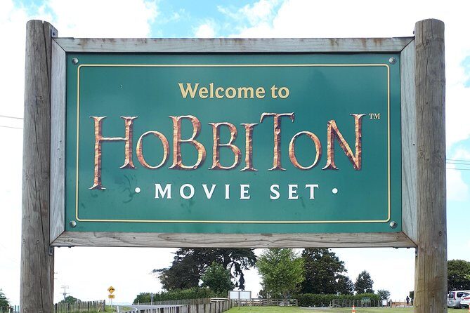 Hobbiton Transport & Tauranga Highlights Excursion from Tauranga - Authentic Experiences and Authentic Guides