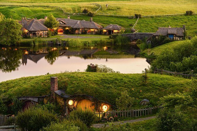 Hobbiton & Waitomo Caves Exclusive Luxury Day Tour From Auckland - An In-Depth Look at the Itinerary and Experience