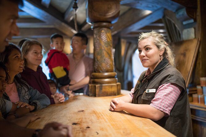 Hobbiton & Waitomo Caves Guided Tour from Auckland with Lunch - What to Keep in Mind