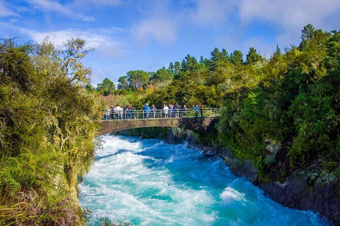 Hobbiton with Huka Falls and Hot Springs Day Tour - Introduction