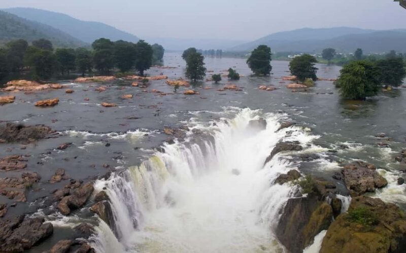 Hogenakkal Falls Day Trip from Bangalore with Coracle Ride - Practical Considerations