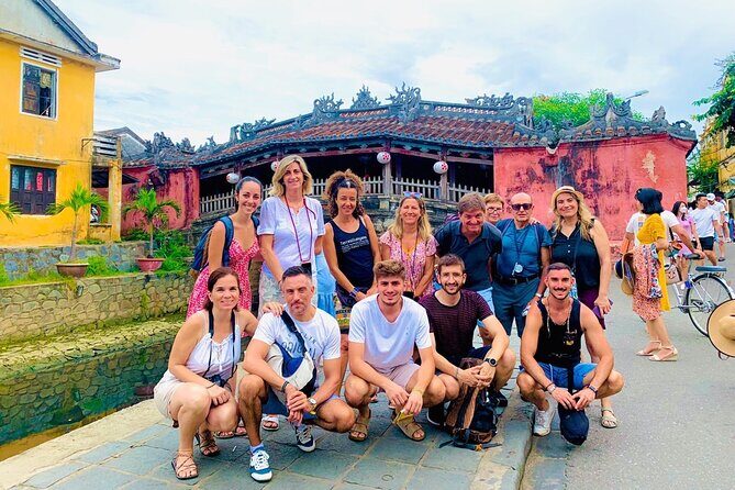 Hoi An Ancient Town Walk and Taste Local Flavors - Exploring Hoi An’s Landmarks: A Walk Through Time