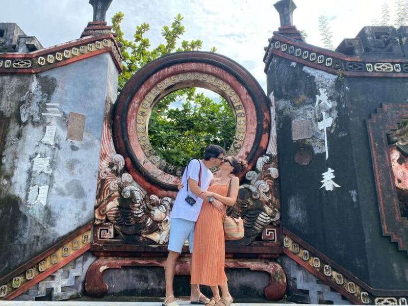 Hoi An Ancient Town - Walking Tour with Local Guide - Key Points